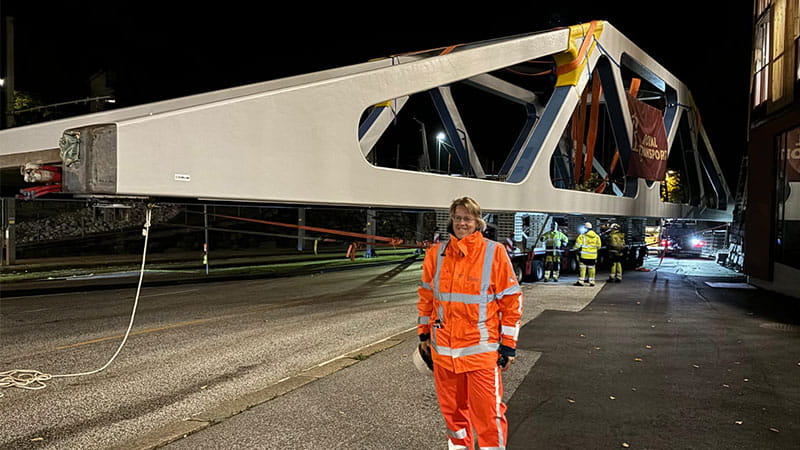 Largest fibreglass and carbon fibre truss bridge in Europe | Haskoning