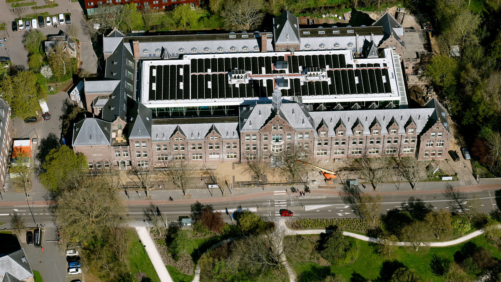 Haskoning office in 113-year-old national monument on TU Delft Campus ...