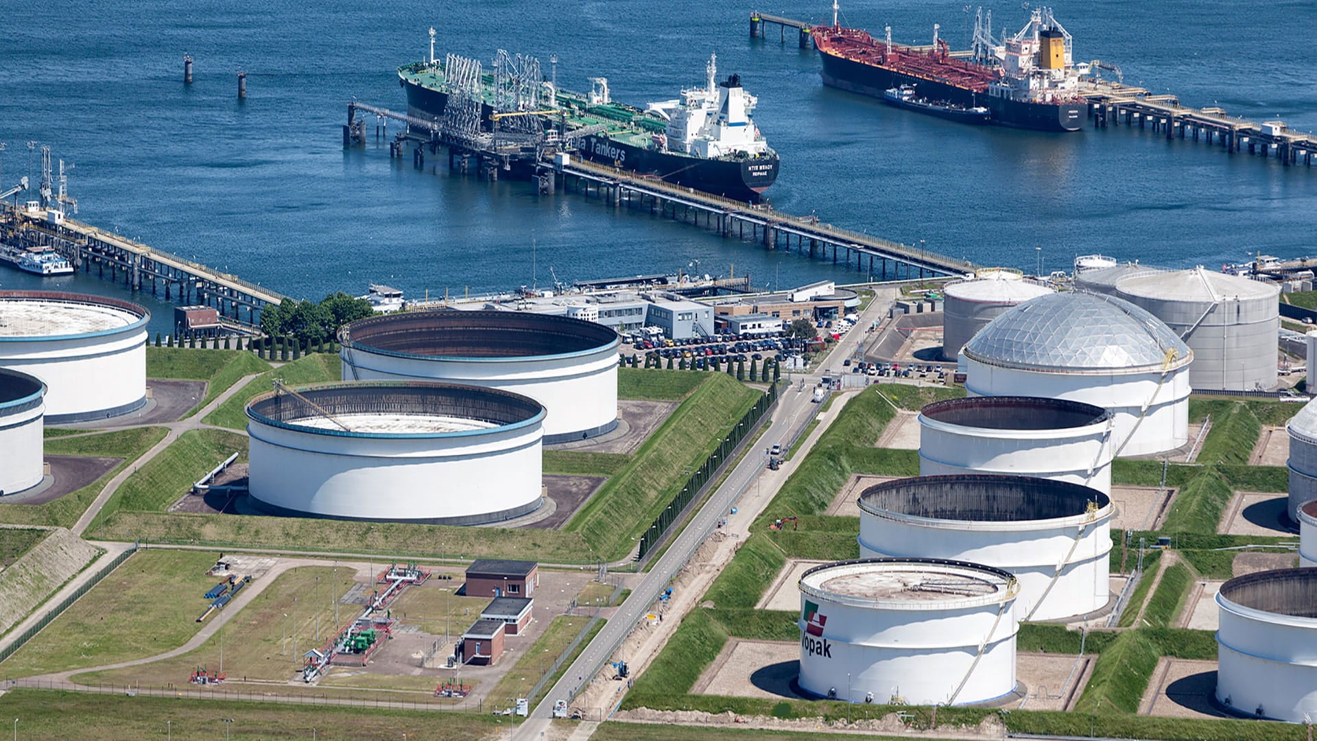 Liquid bulk and chemical terminals | Haskoning