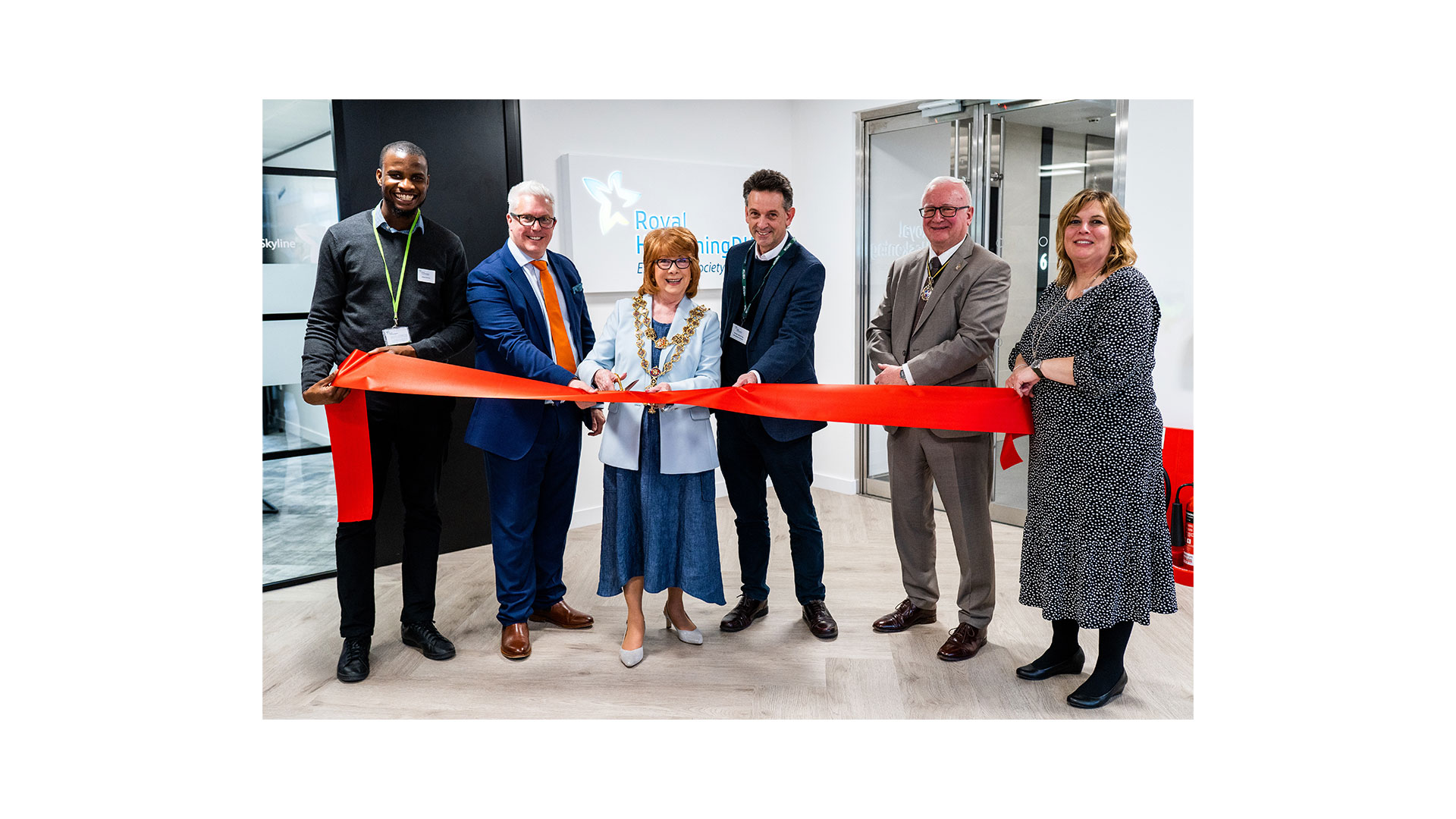 Royal HaskoningDHV unveils new office in Birmingham | Haskoning